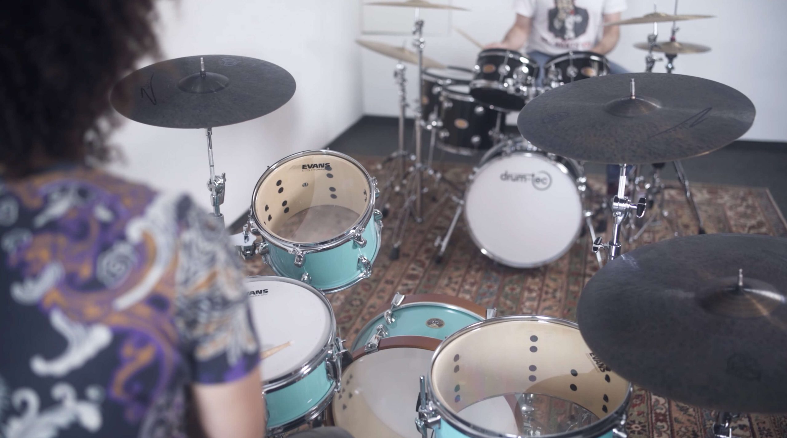 Kontakt - Next Level music school